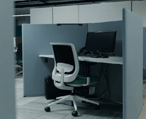‘Cubicle Field’ by Jacob Fortino – The Hemlock Journal
